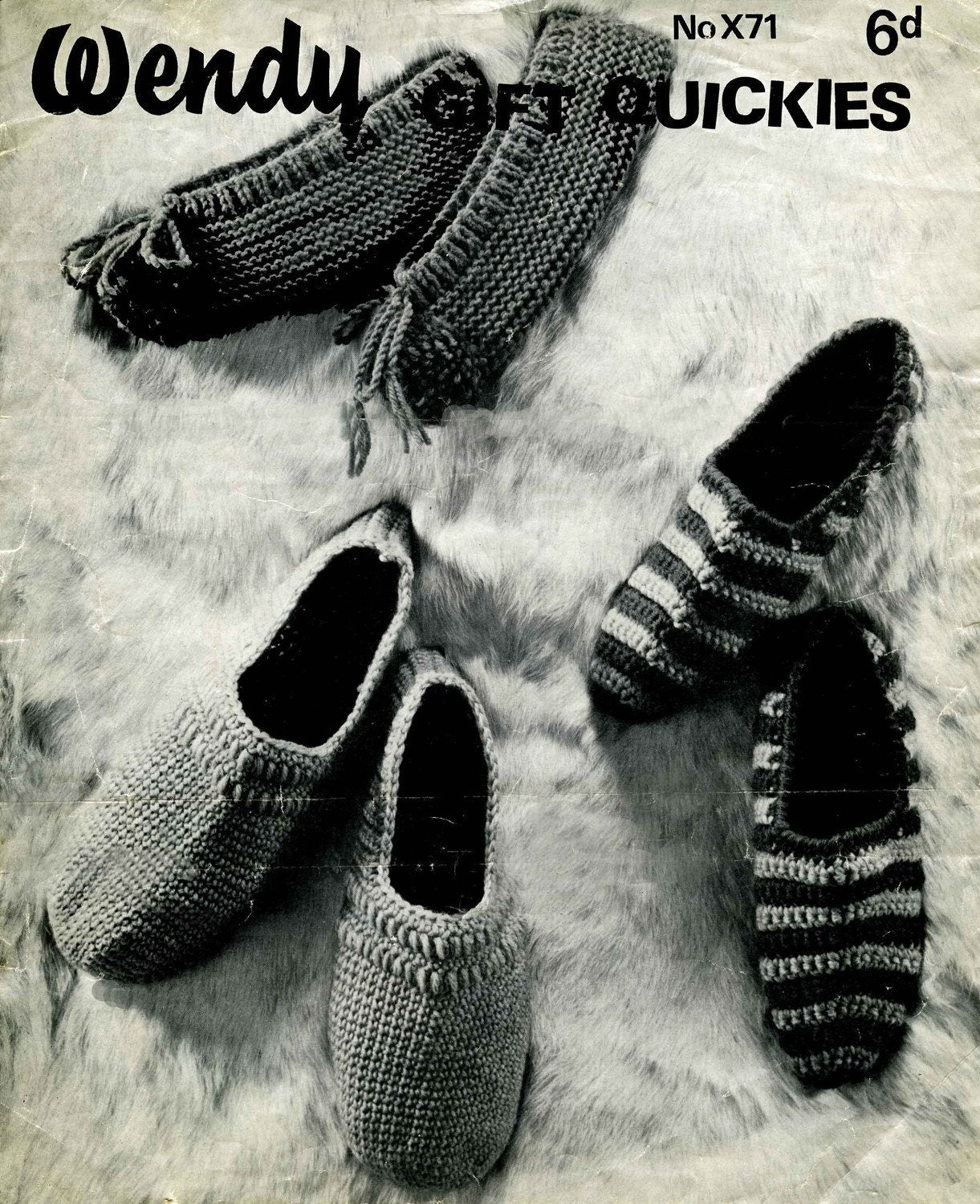 Slippers, Men's & Ladies, DK, 60s Knitting Pattern and Crochet Pattern ...